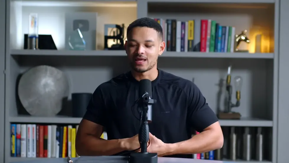 Gary Vee’s Emotional Confession About His Success & Family! | E207