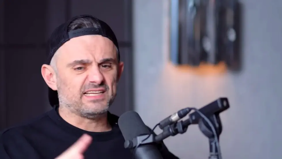 Gary Vee’s Emotional Confession About His Success & Family! | E207