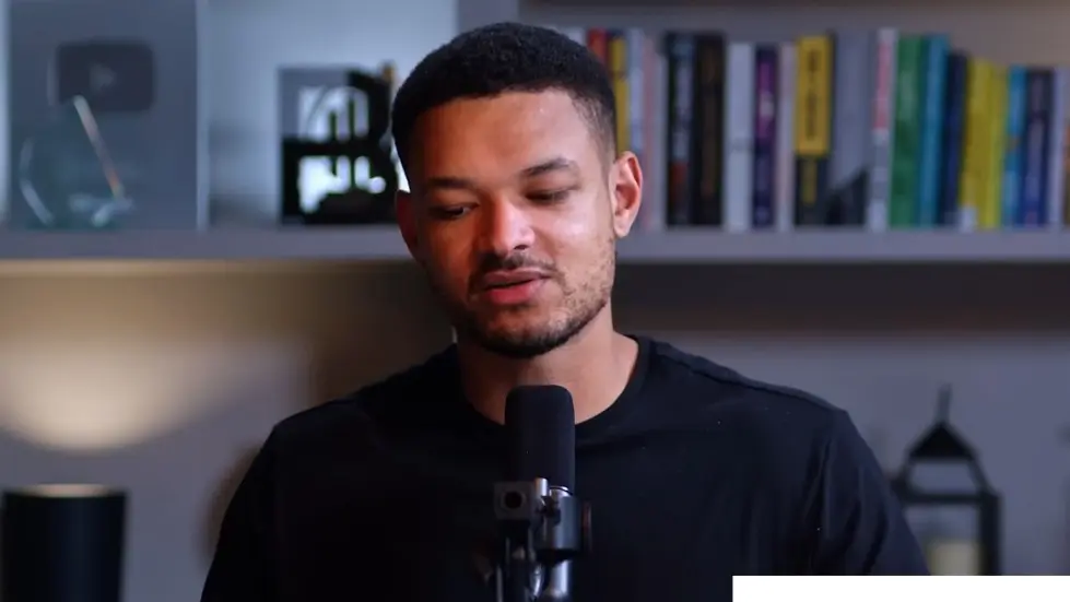 Morgan Housel The Savings Expert on The Diary of a CEO with Steven ...