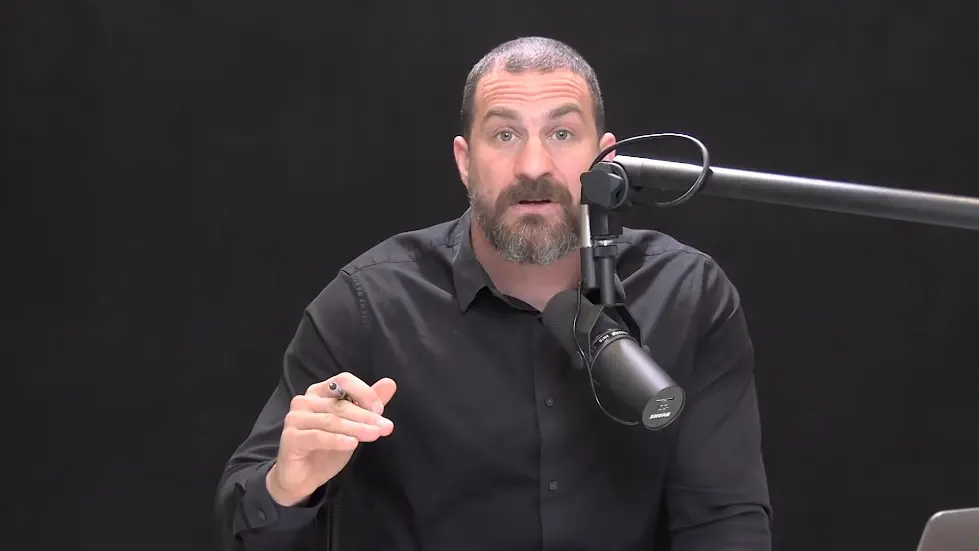 Andrew Huberman: Using Light (Sunlight, Blue Light and Red Light) to ...