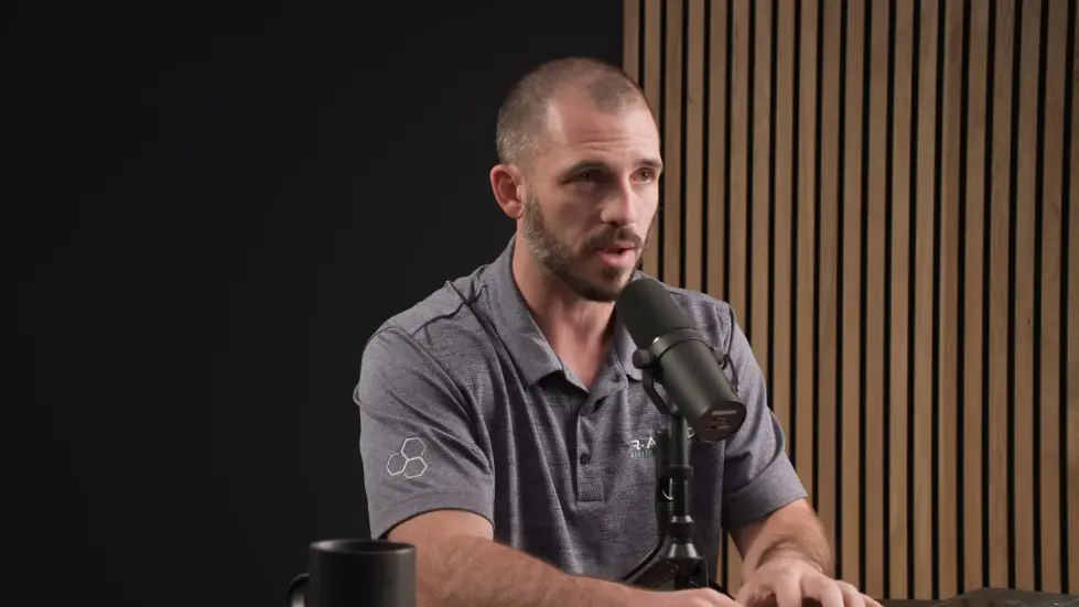 Dr. Andy Galpin and Dr. Andrew Huberman: How to Build Physical ...