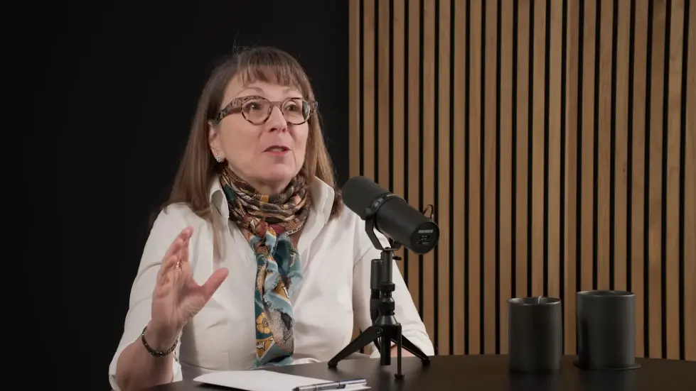 Dr. Lisa Feldman Barrett and Dr. Andrew Huberman: How to Understand ...