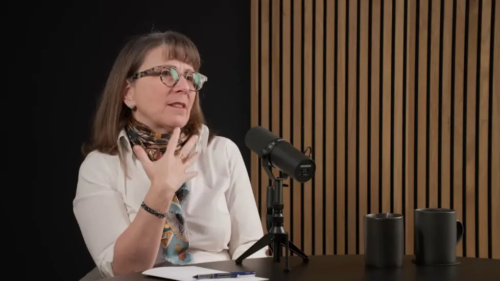 Dr. Lisa Feldman Barrett and Dr. Andrew Huberman: How to Understand ...