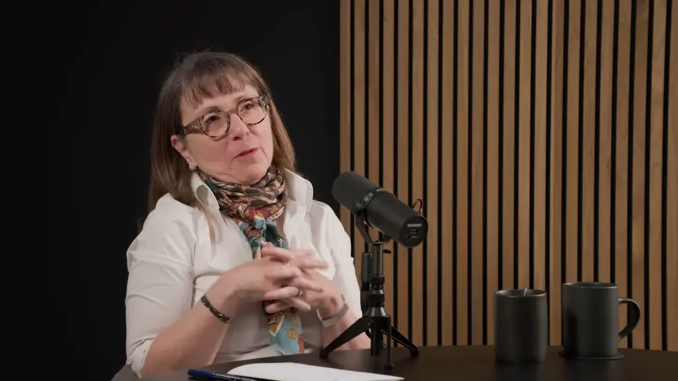 Dr. Lisa Feldman Barrett and Dr. Andrew Huberman: How to Understand ...