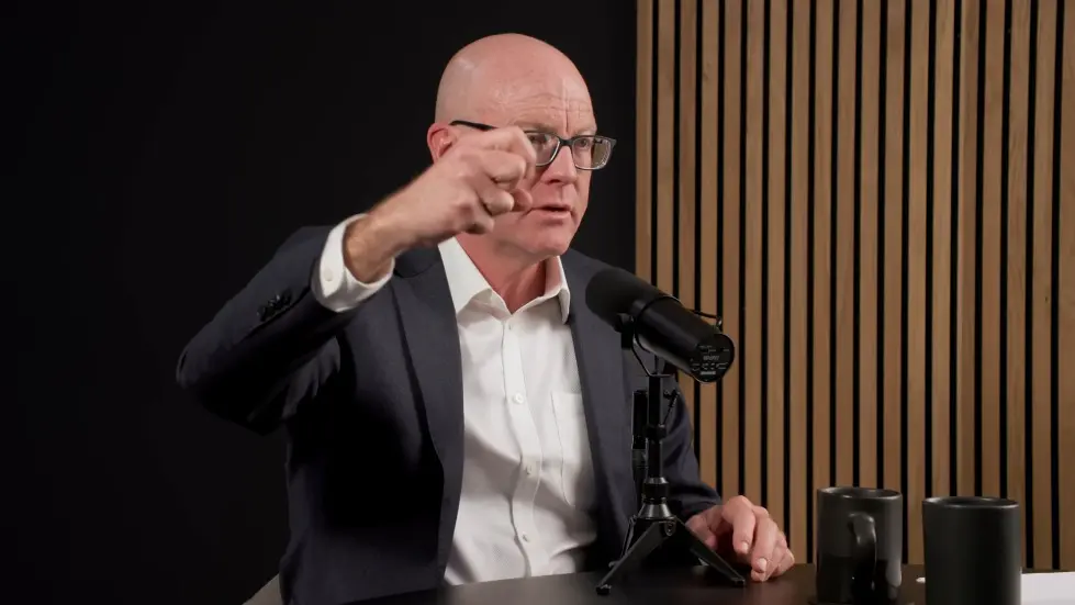 Dr. Sean Mackey and Dr. Andrew Huberman: Tools to Reduce and Manage Pain